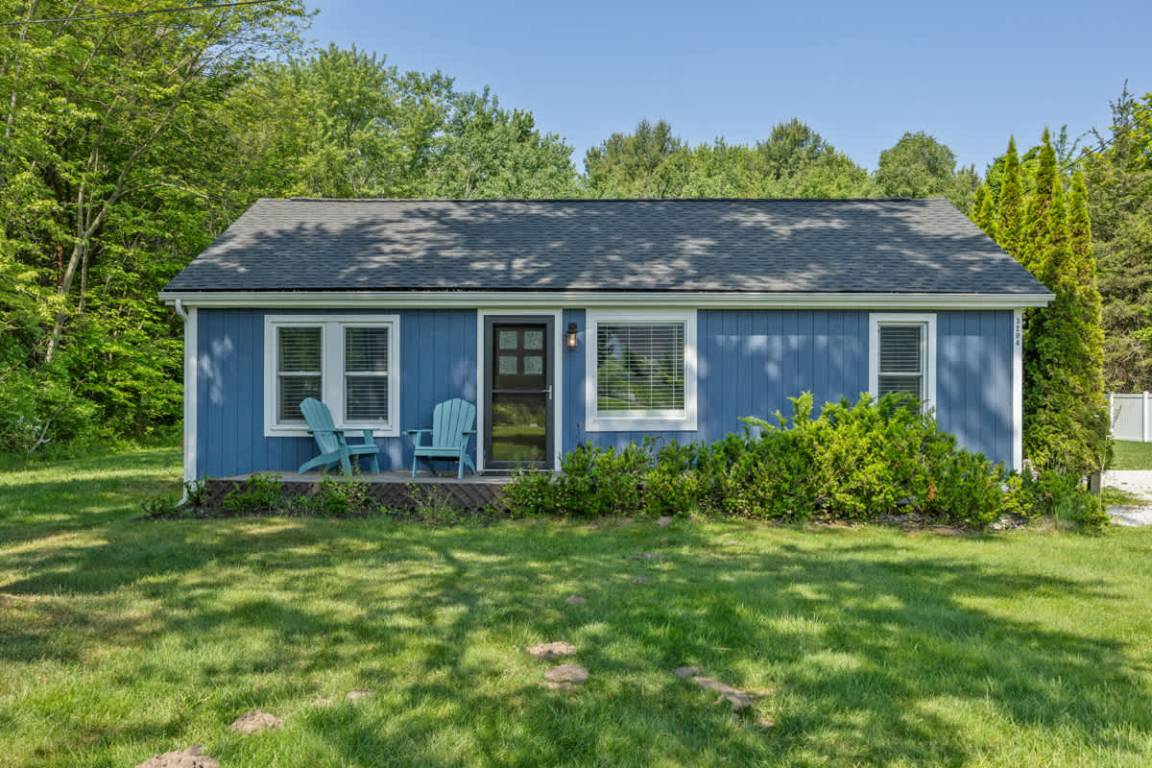 80 M² House ∙ 2 Bedrooms ∙ 4 Guests - Saugatuck, MI