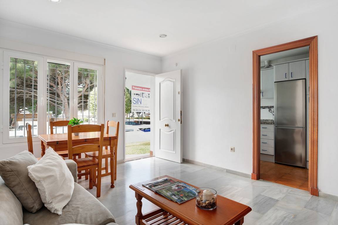 65 M² Apartamento ∙ 2 Habitaciones ∙ 4 Huéspedes - Chiclana de la Frontera