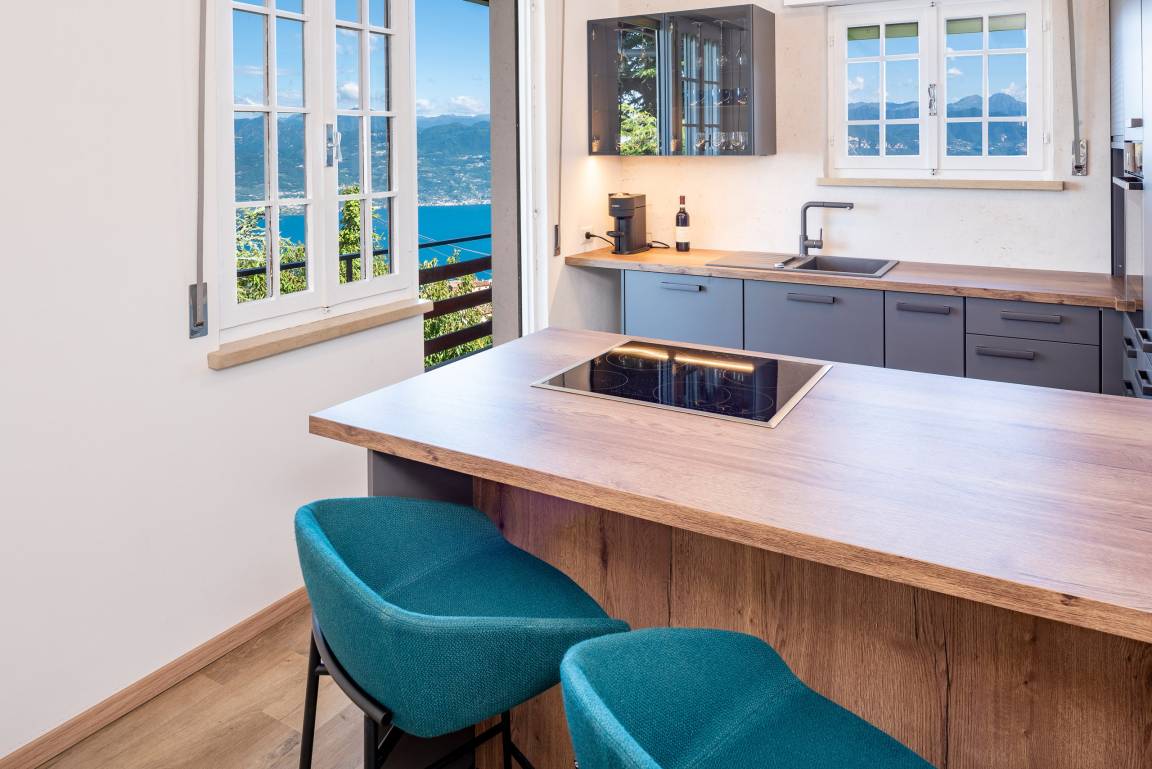 75 M² Appartamento Vacanza ∙ 2 Camere Da Letto ∙ 5 Ospiti - Torri del Benaco