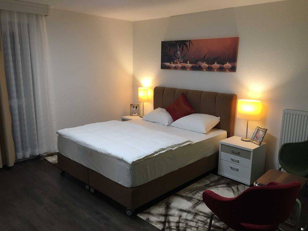60 M² Apartment ∙ 2 Bedrooms ∙ 3 Guests - Stuttgart