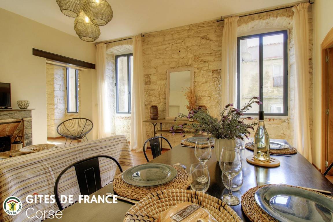 80 M² Gîte ∙ 2 Chambres ∙ 4 Personnes - Bonifacio