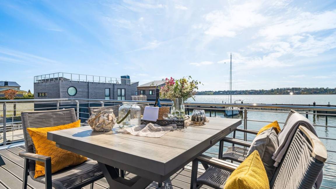 150 M² Ferienhaus ∙ 3 Schlafzimmer ∙ 5 Gäste - Schleswig