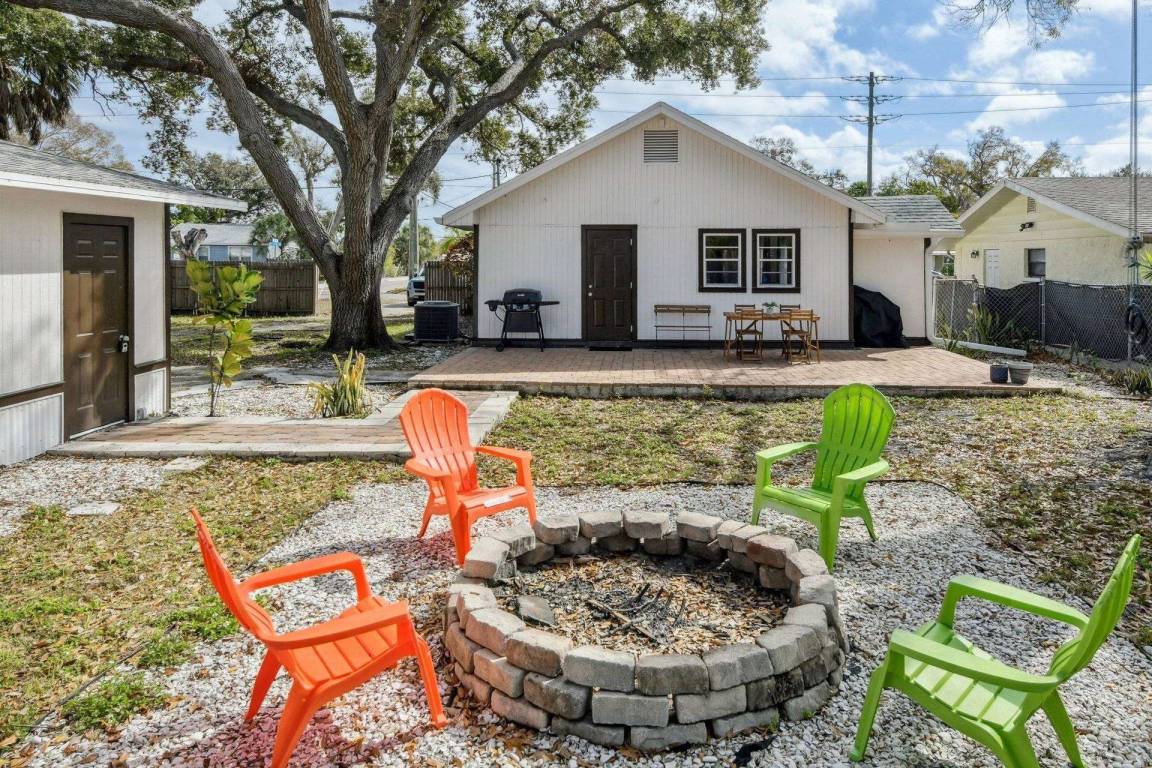 103 M² Ferienhaus ∙ 2 Schlafzimmer ∙ 6 Gäste - Bradenton, FL