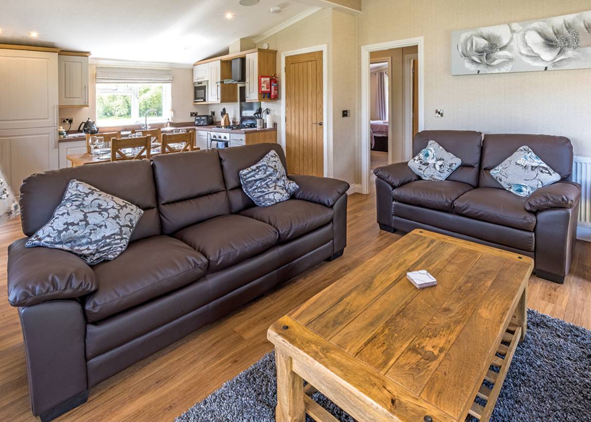 Chalet ∙ 2 Bedrooms ∙ 4 Guests - Woodhall Spa