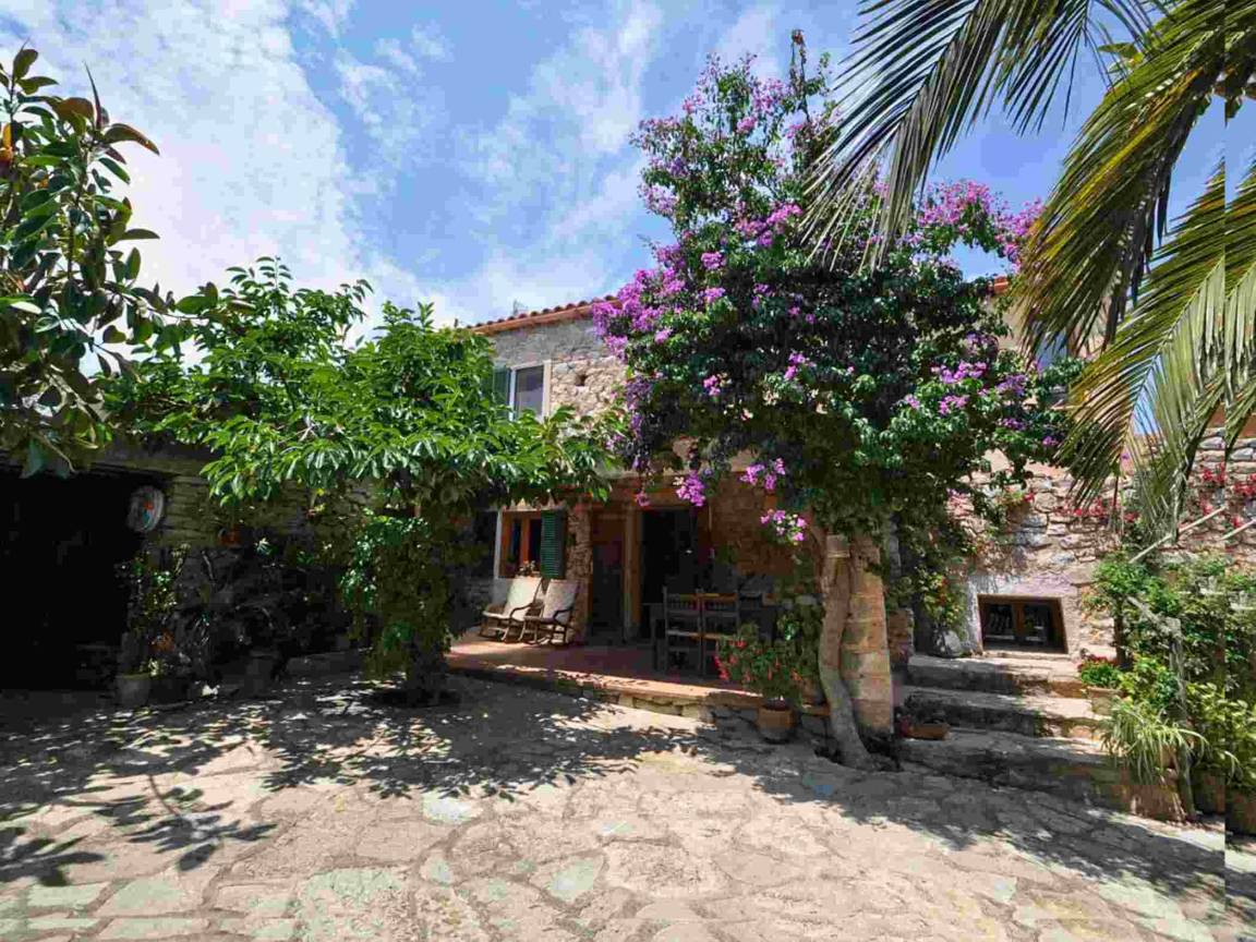 250 M² Cottage ∙ 4 Bedrooms ∙ 8 Guests - Majorca