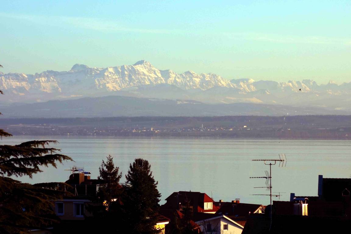 80 M² Apartment ∙ 2 Bedrooms ∙ 5 Guests - Meersburg