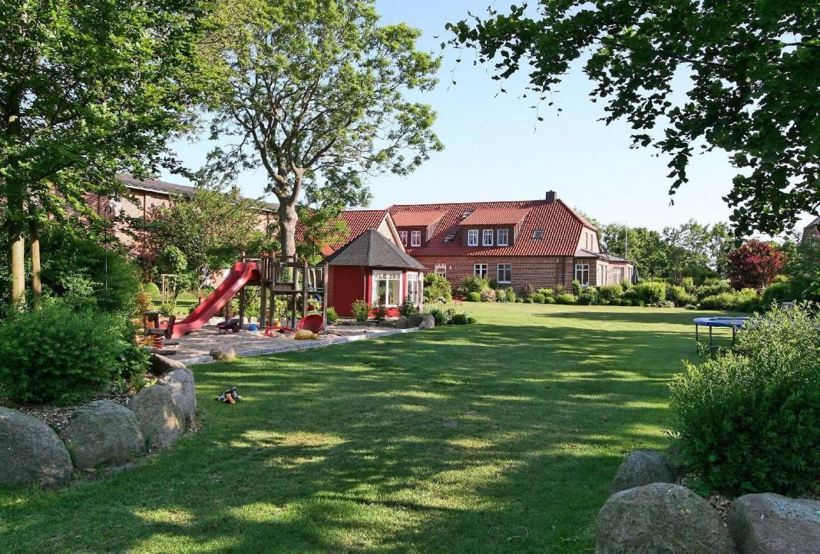 67 M² Ferienwohnung ∙ 2 Schlafzimmer ∙ 4 Gäste - Fehmarn