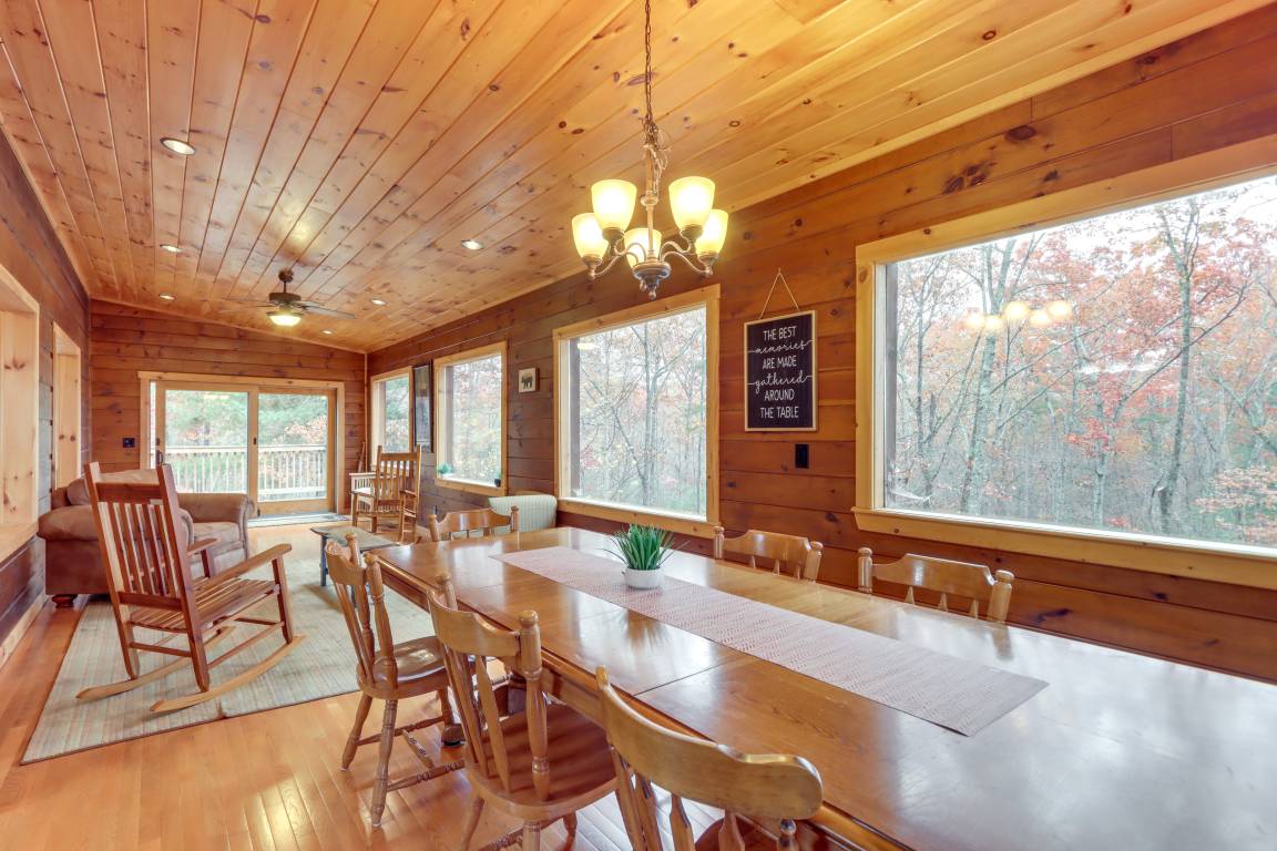 287 M² House ∙ 4 Bedrooms ∙ 12 Guests - Blue Ridge, GA