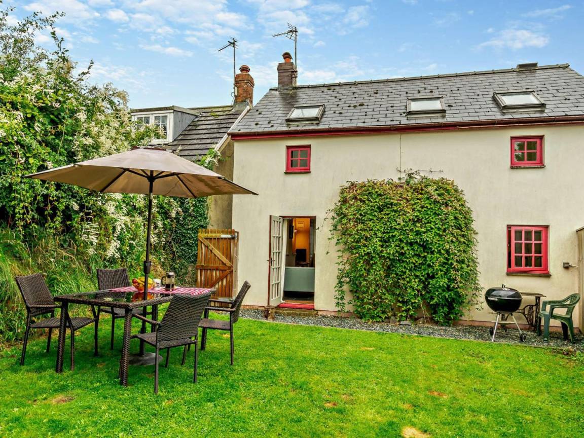 Cottage ∙ 3 Bedrooms ∙ 4 Guests - Solva
