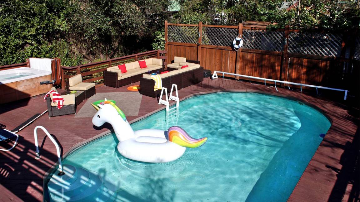 House ∙ 1 Bedroom ∙ 8 Guests - Guerneville, CA