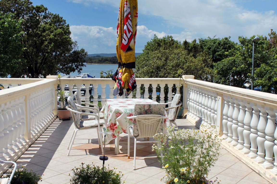 58 M² Apartment ∙ 2 Bedrooms ∙ 4 Guests - Krk