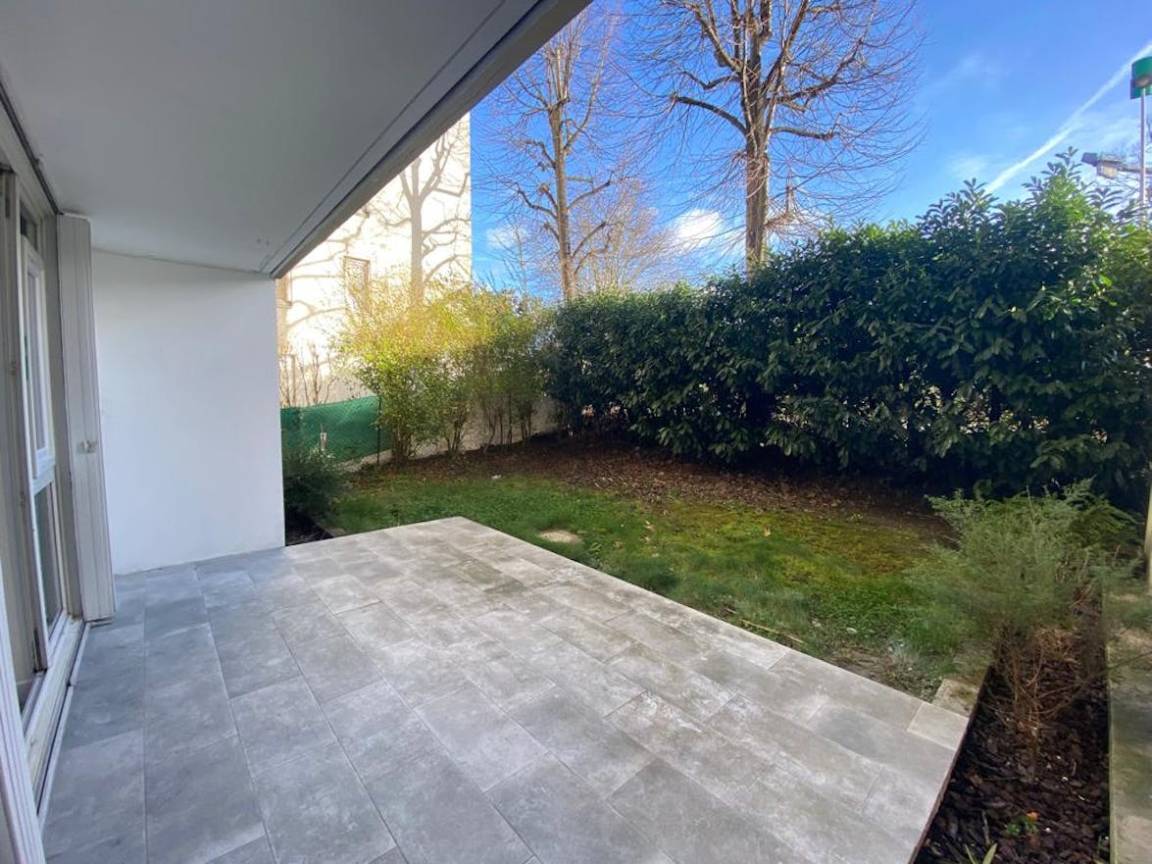 110 M² Chambre Privée ∙ 1 Chambre ∙ 1 Personne - Noisy-le-Grand