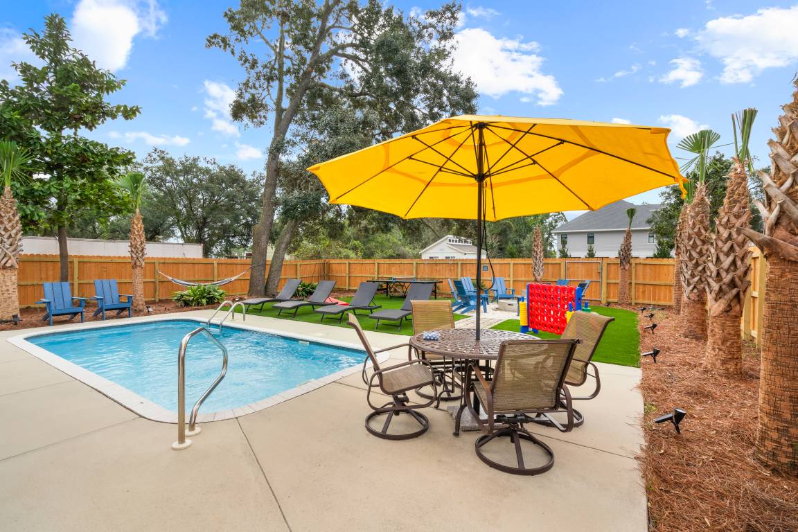 135 M² House ∙ 3 Bedrooms ∙ 16 Guests - Pensacola Beach, FL
