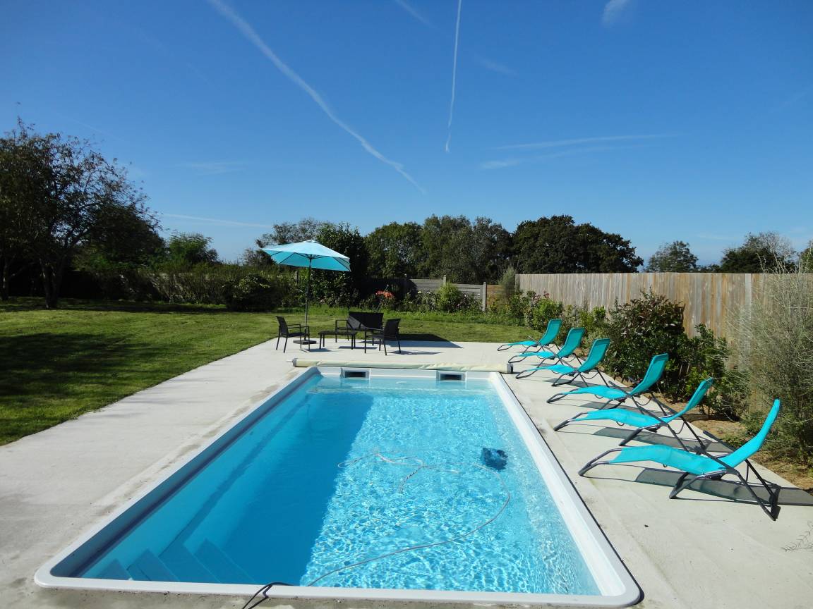 300 M² House ∙ 4 Bedrooms ∙ 14 Guests - Omaha Beach