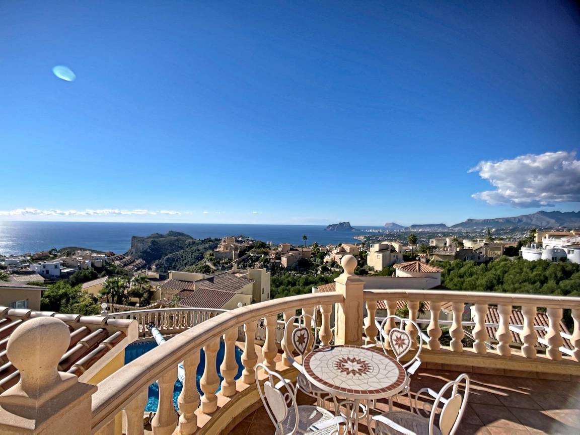 246 M² Villa ∙ 3 Habitaciones ∙ 6 Huéspedes - Moraira