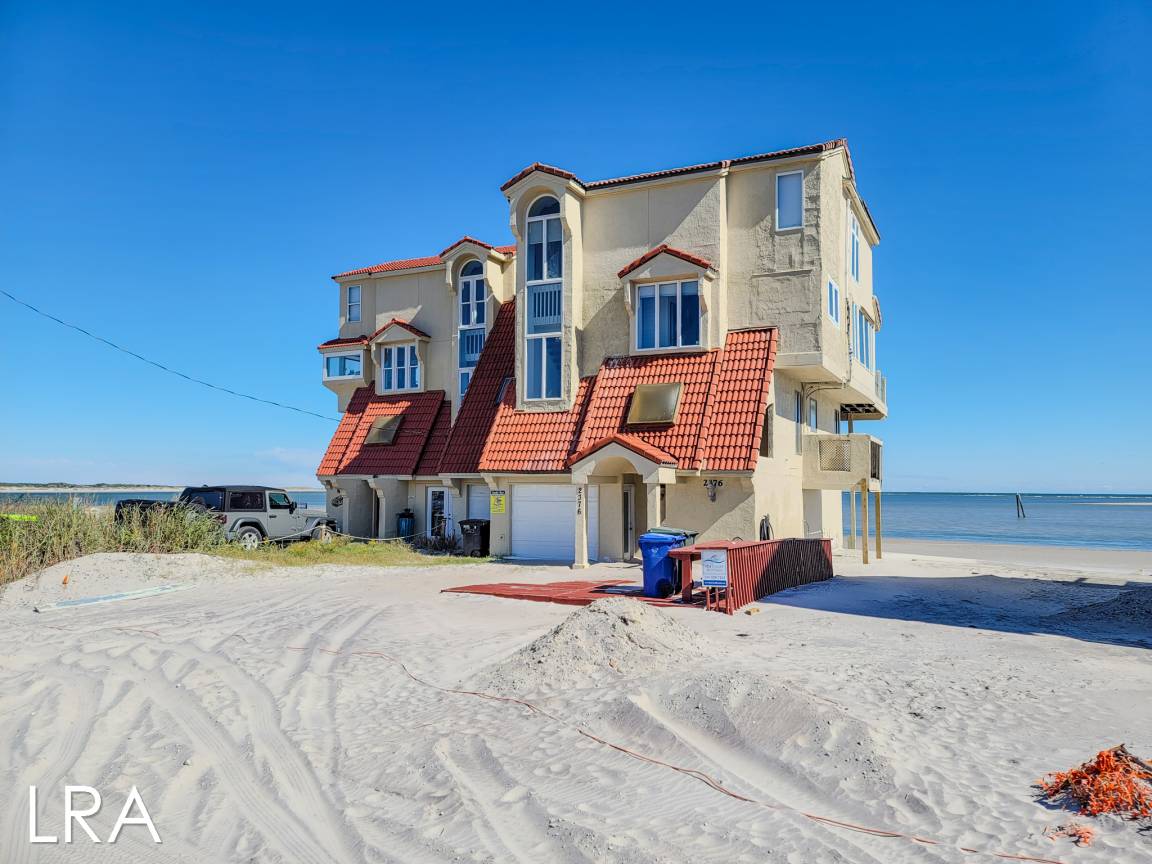 225 M² House ∙ 6 Bedrooms ∙ 16 Guests - North Carolina