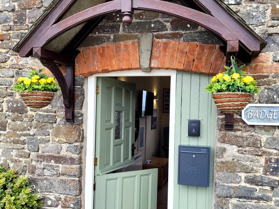 Cottage ∙ 2 Bedrooms ∙ 4 Guests - Welcombe