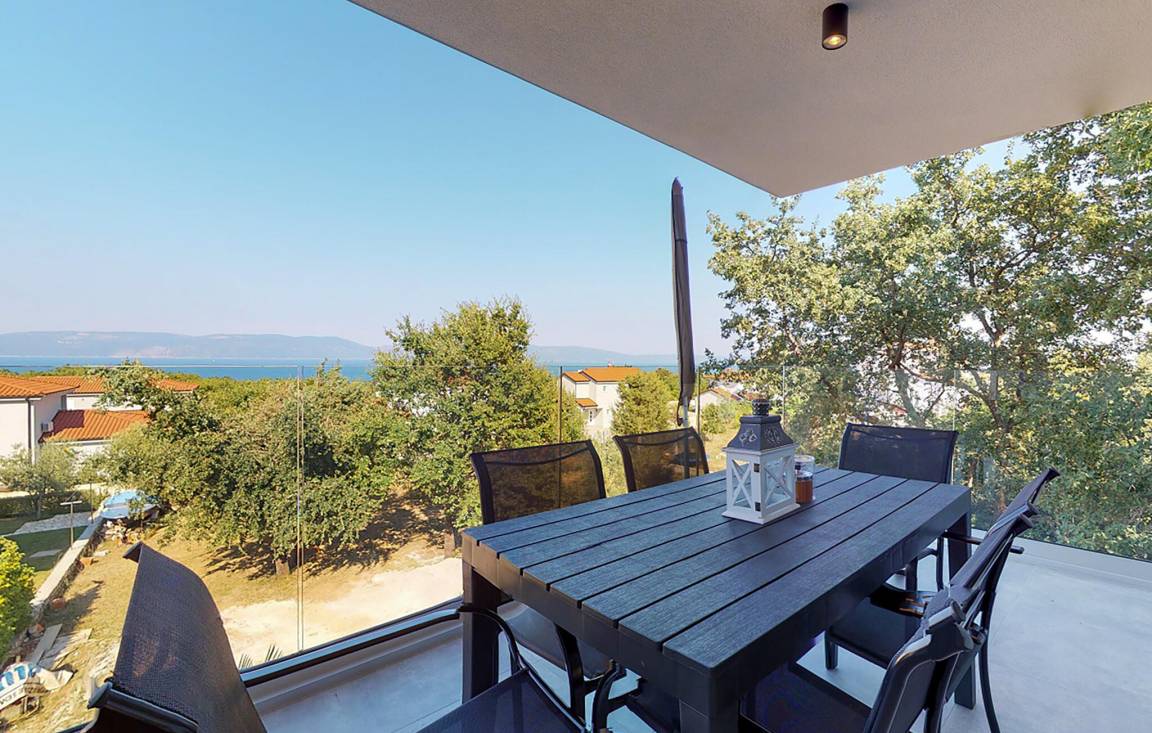 115 M² Apartment ∙ 3 Bedrooms ∙ 6 Guests - Labin