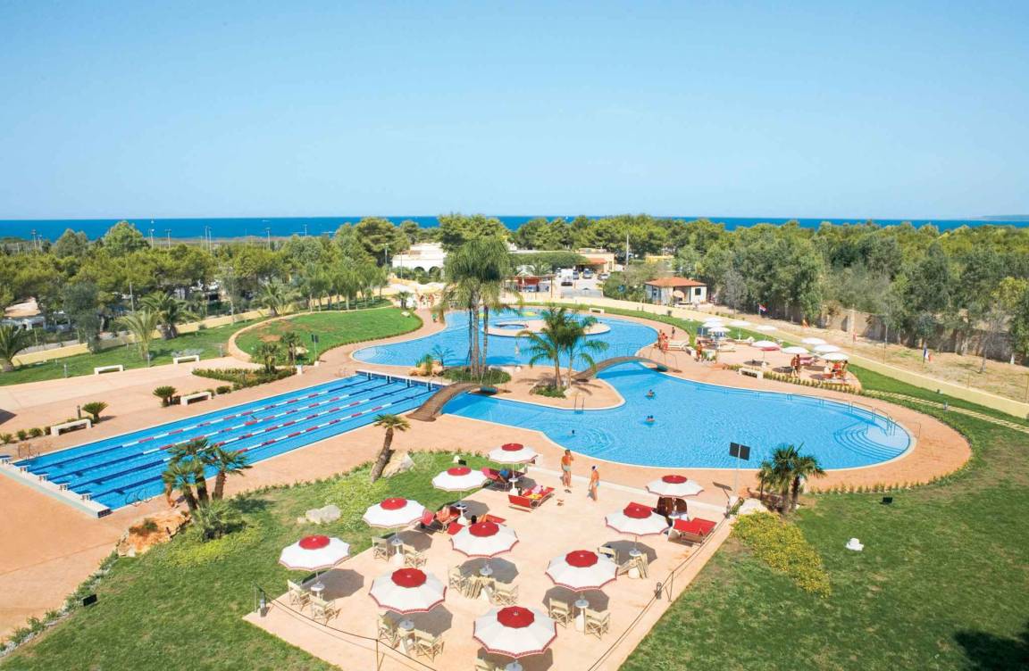 29 M² Caravan ∙ 3 Bedrooms ∙ 5 Guests - Puglia