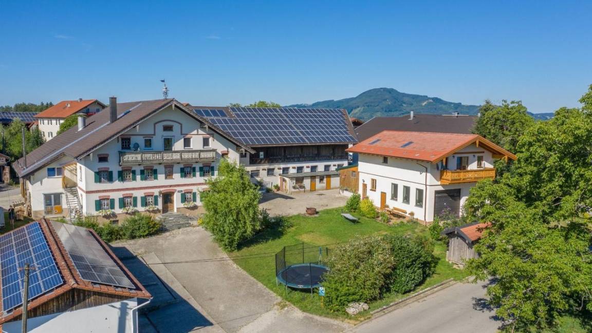 53 M² Huoneisto ∙ 2 Makuuhuonetta ∙ 5 Vierasta - Ainring