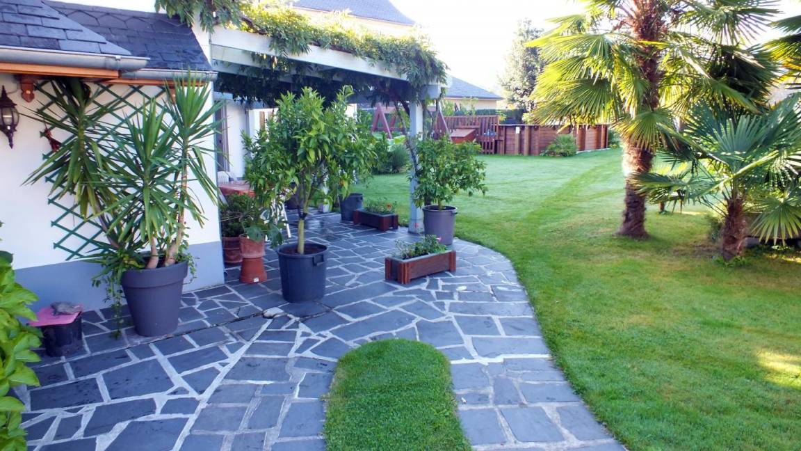 110 M² Mökki ∙ 3 Makuuhuonetta ∙ 6 Vierasta - Lourdes