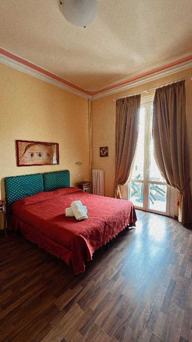 25 M² Chambre Privée ∙ 1 Chambre ∙ 3 Personnes - Viareggio