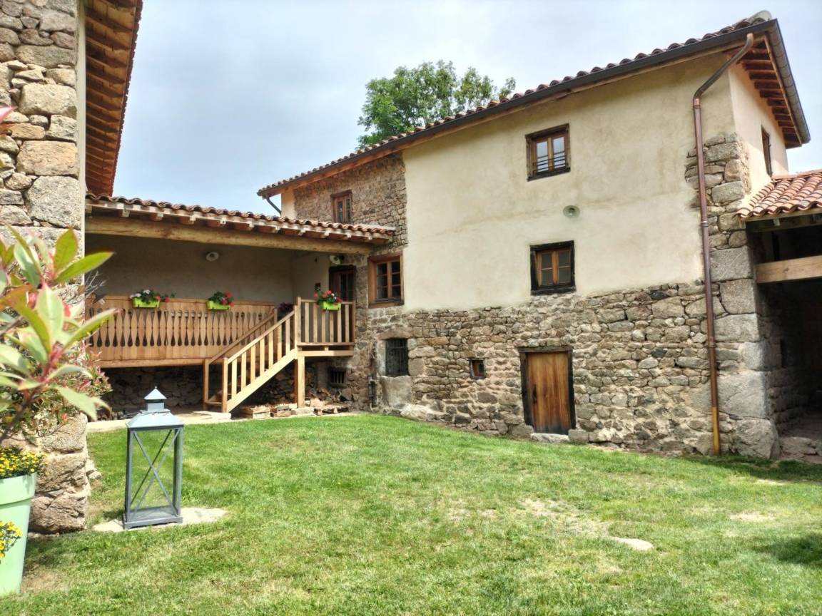 70 M² Cottage ∙ 2 Chambres ∙ 4 Personnes - Chalmazel