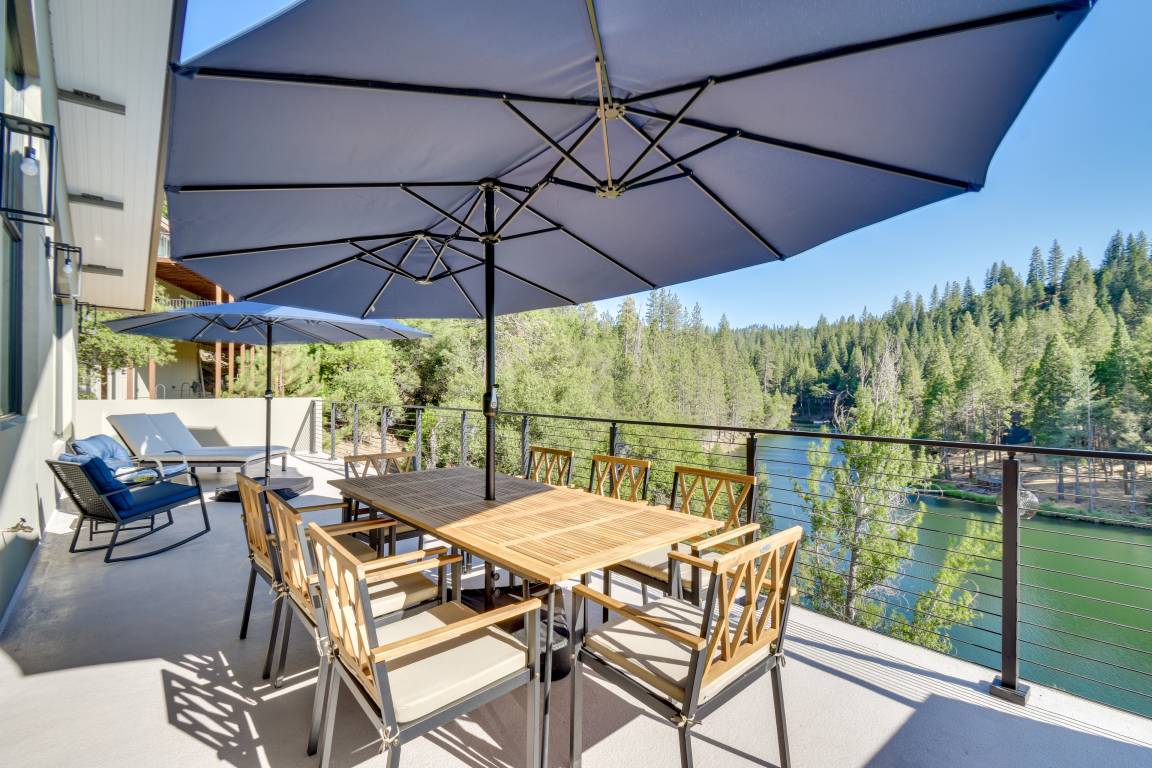 234 M² House ∙ 3 Bedrooms ∙ 8 Guests - Groveland, CA