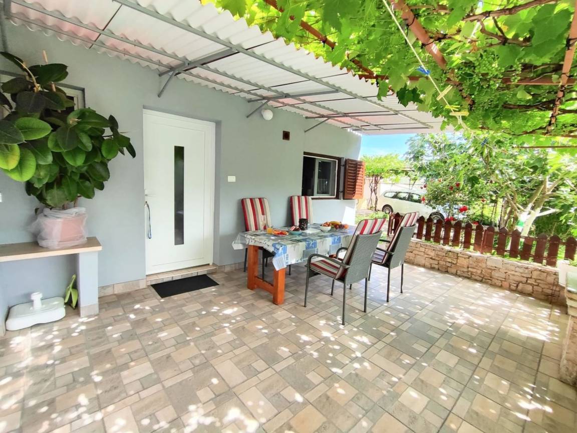 42 M² Maison De Vacances ∙ 1 Chambre ∙ 4 Personnes - Pula