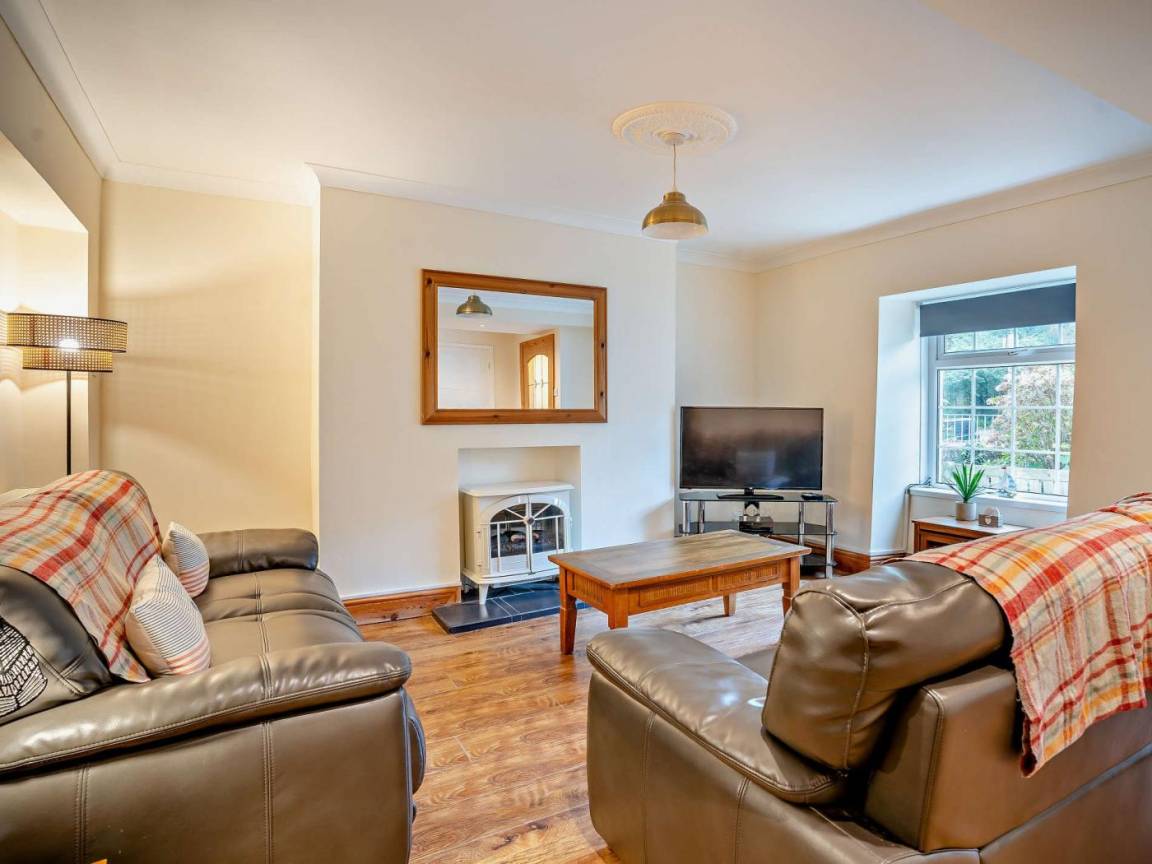 Cottage ∙ 4 Bedrooms ∙ 8 Guests - Tenby