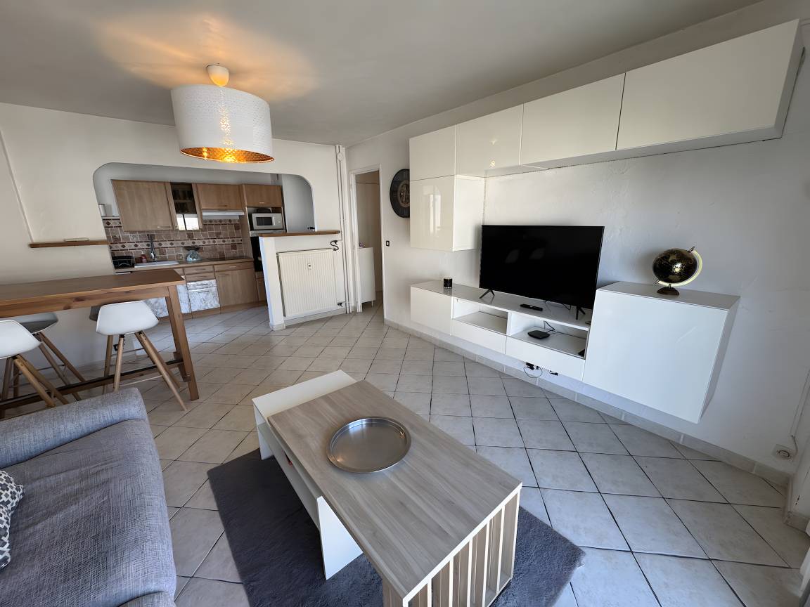 80 M² Appartement ∙ 3 Chambres ∙ 6 Personnes - Cuers
