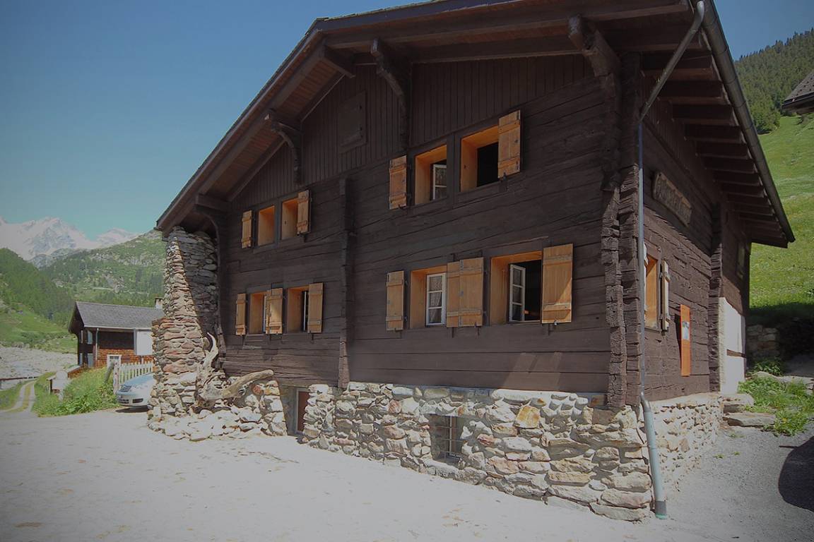 House ∙ 2 Bedrooms ∙ 9 Guests - Canton of Uri