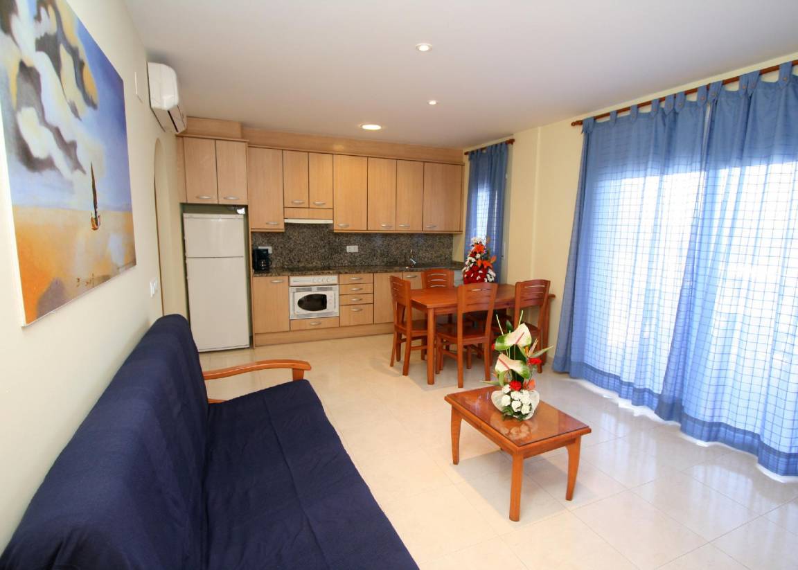 55 M² Apartment ∙ 2 Bedrooms ∙ 6 Guests - Roses
