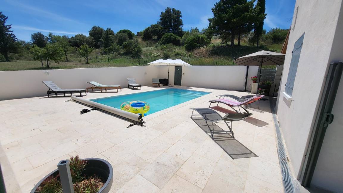 85 M² Gîte ∙ 3 Chambres ∙ 6 Personnes - Pierrelatte