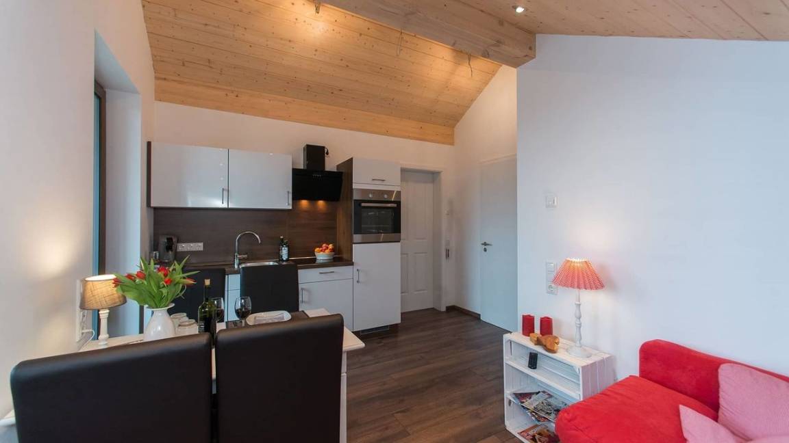 45 M² Ferienwohnung ∙ 1 Schlafzimmer ∙ 2 Gäste - Eschweiler