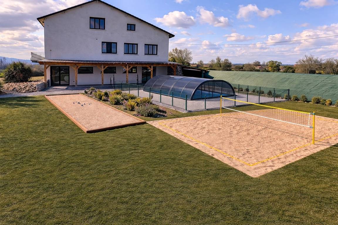 260 M² Huis ∙ 7 Slaapkamers ∙ 14 Gasten - Saint-Galmier