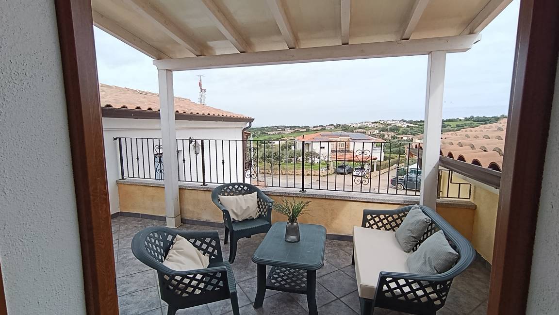 183 M² Huis ∙ 3 Slaapkamers ∙ 5 Gasten - Budoni