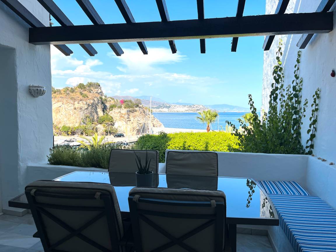 98 M² Apartamento ∙ 2 Habitaciones ∙ 4 Huéspedes - Almuñécar