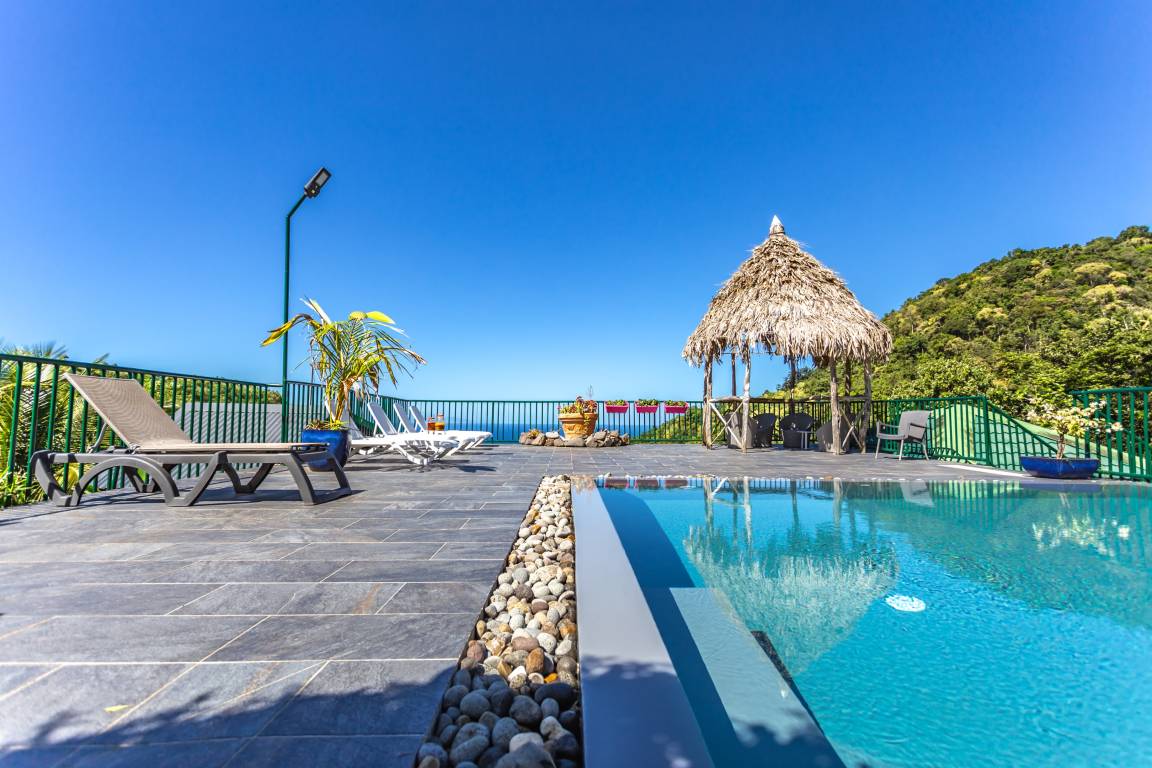 96 M² Villa ∙ 1 Chambre ∙ 2 Personnes - Deshaies