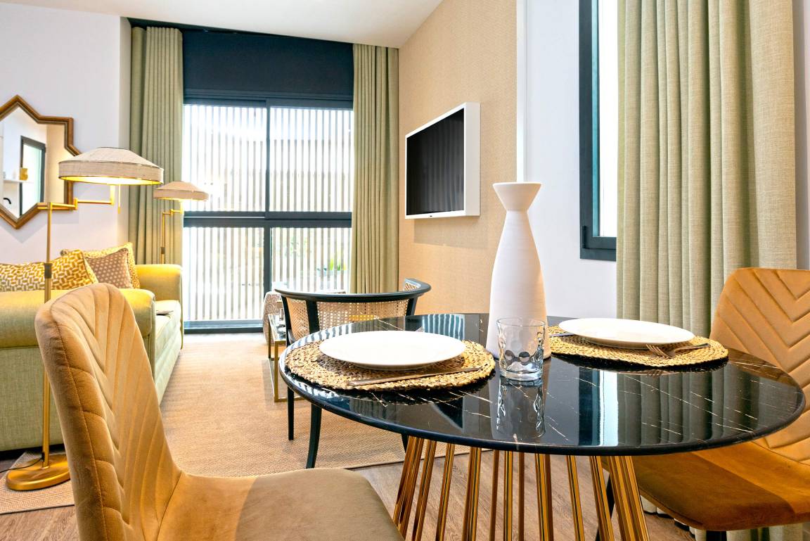 42 M² Apartamento ∙ 1 Habitación ∙ 2 Huéspedes - Seville