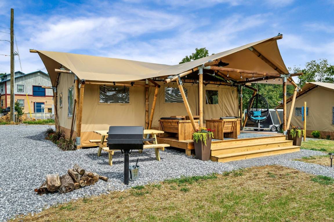 Camping ∙ 2 Bedrooms ∙ 5 Guests - Great Smoky Mountains National Park