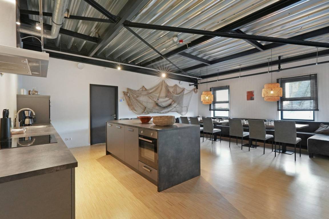 186 M² Ferienhaus ∙ 7 Schlafzimmer ∙ 14 Gäste - Hellevoetsluis