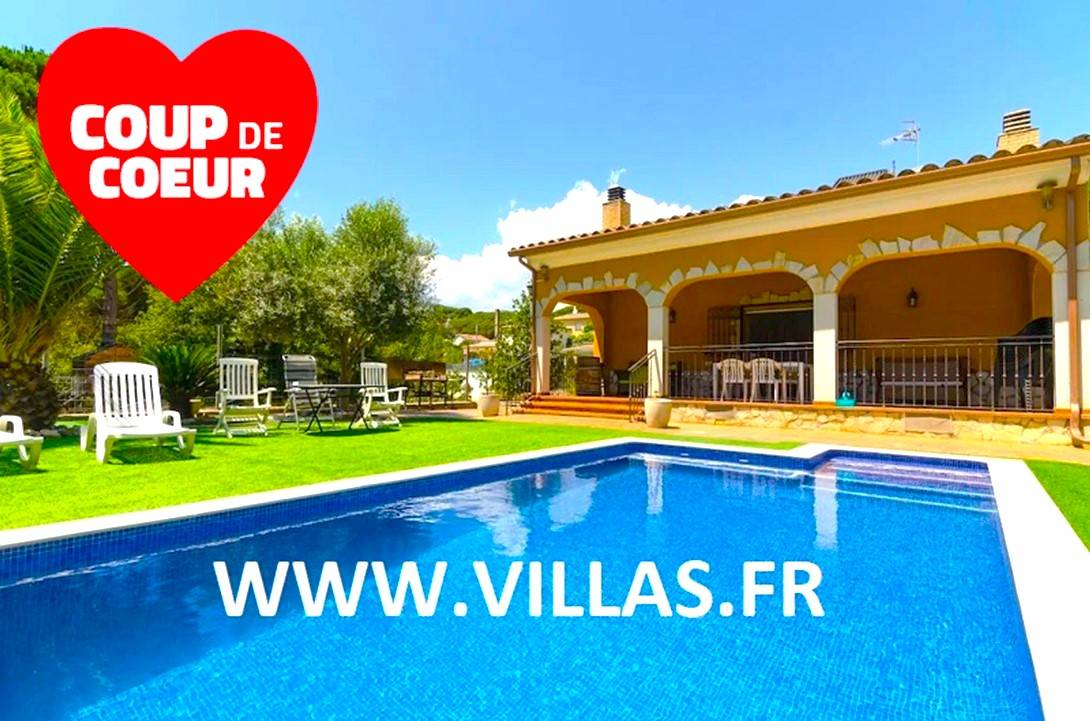 120 M² Villa ∙ 3 Bedrooms ∙ 9 Guests - Blanes