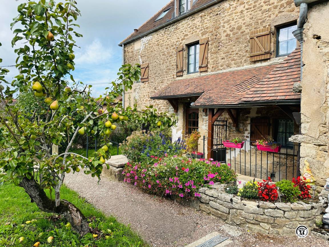 180 M² Cottage ∙ 6 Chambres ∙ 11 Personnes - Saulieu