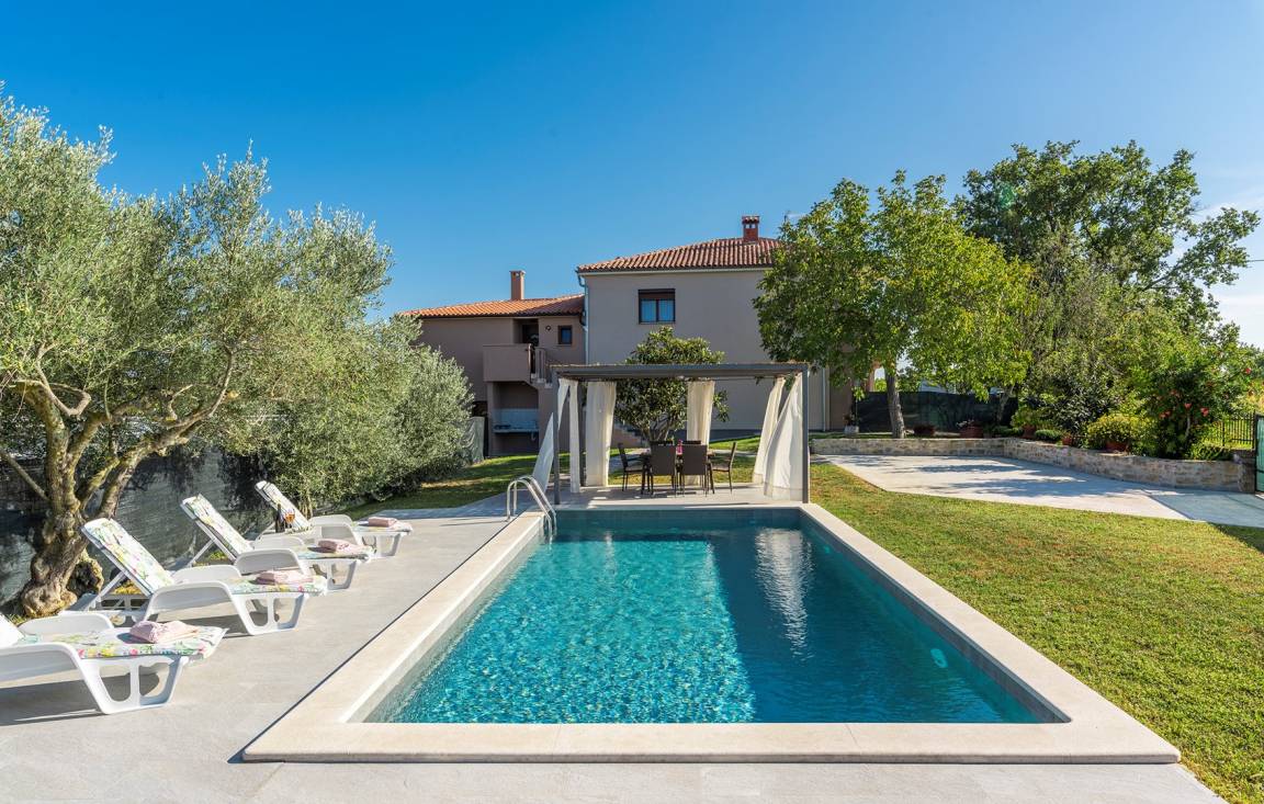 82 M² Maison De Vacances ∙ 2 Chambres ∙ 6 Personnes - Buje