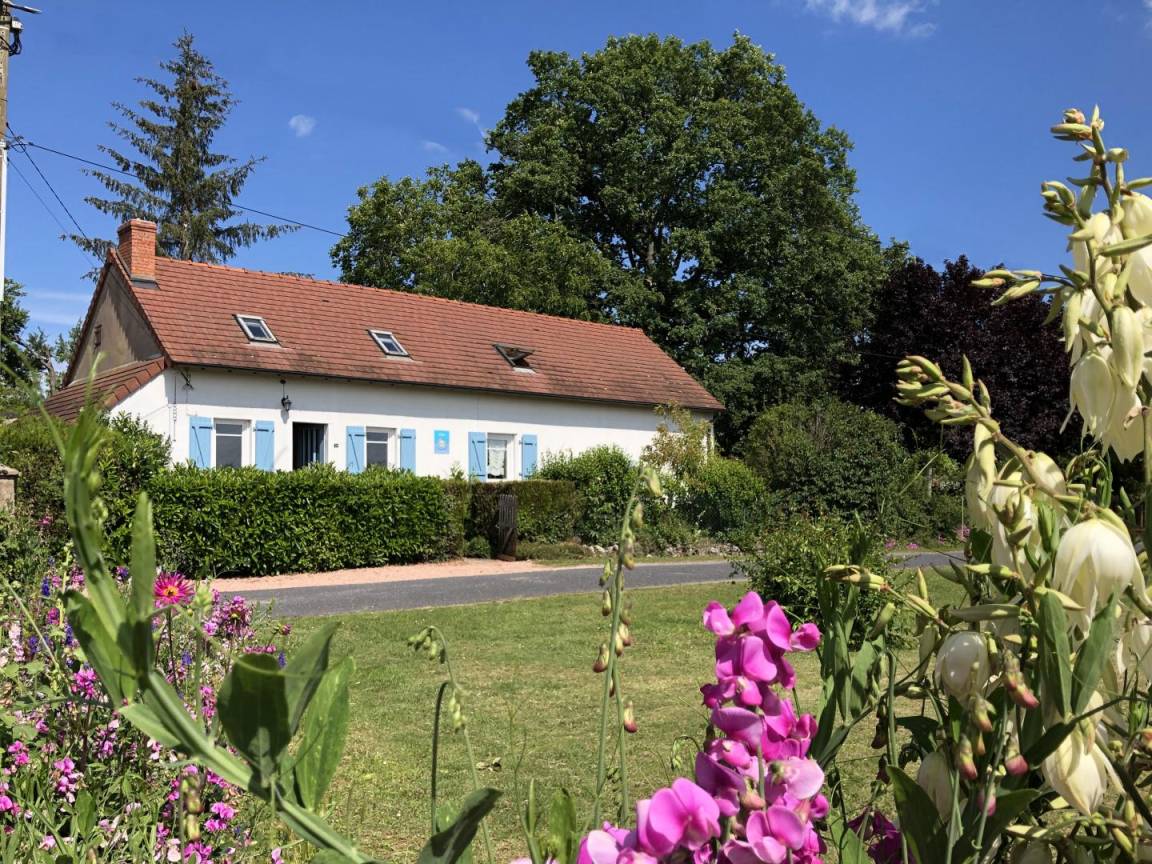 60 M² Gîte ∙ 2 Chambres ∙ 4 Personnes - Auvergne