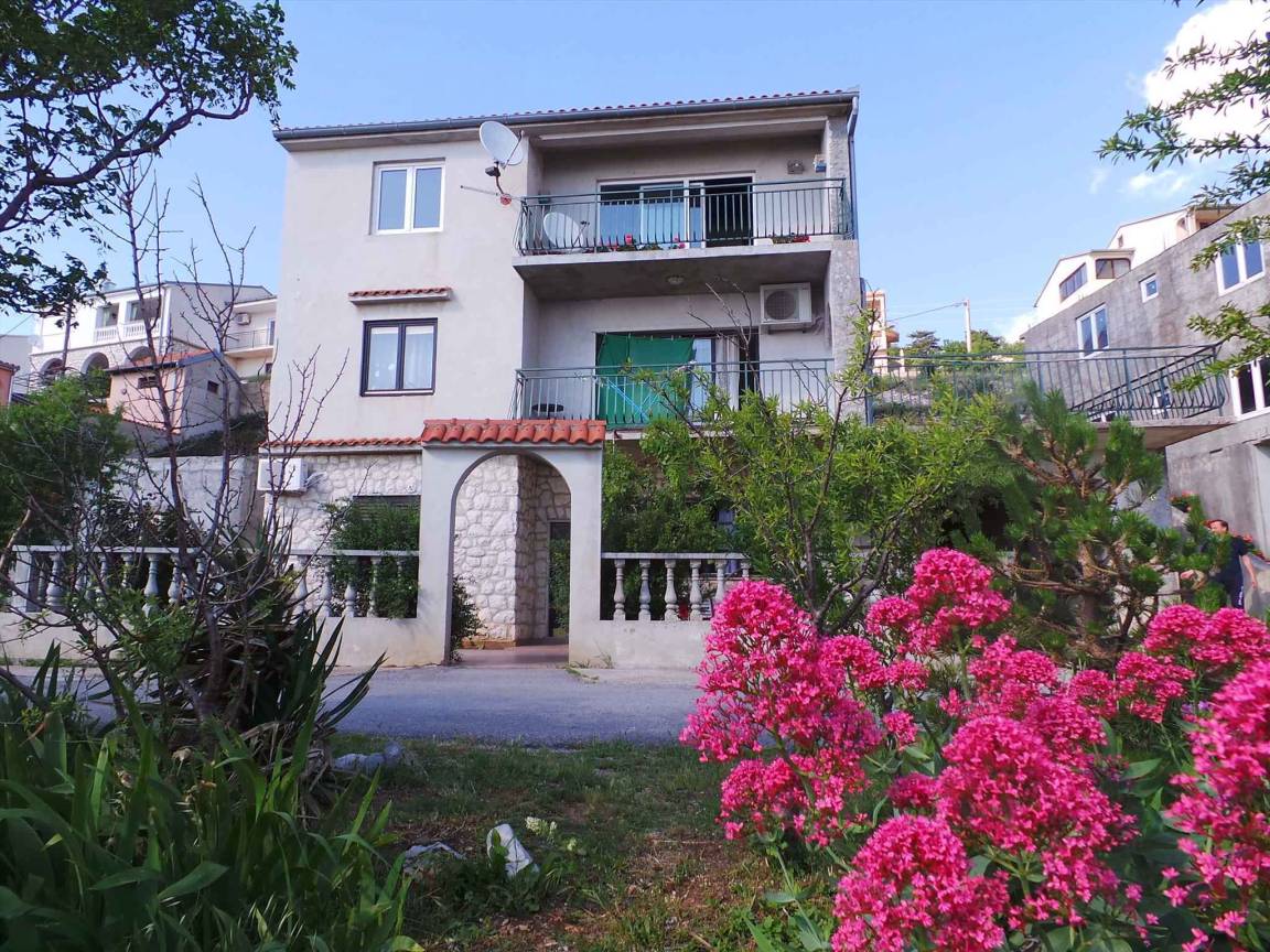 50 M² Apartment ∙ 1 Bedroom ∙ 4 Guests - Senj