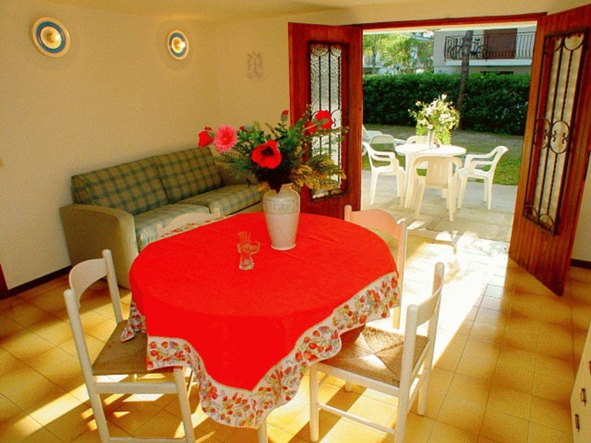 55 M² Appartement ∙ 3 Slaapkamers ∙ 6 Gasten - Lignano Pineta