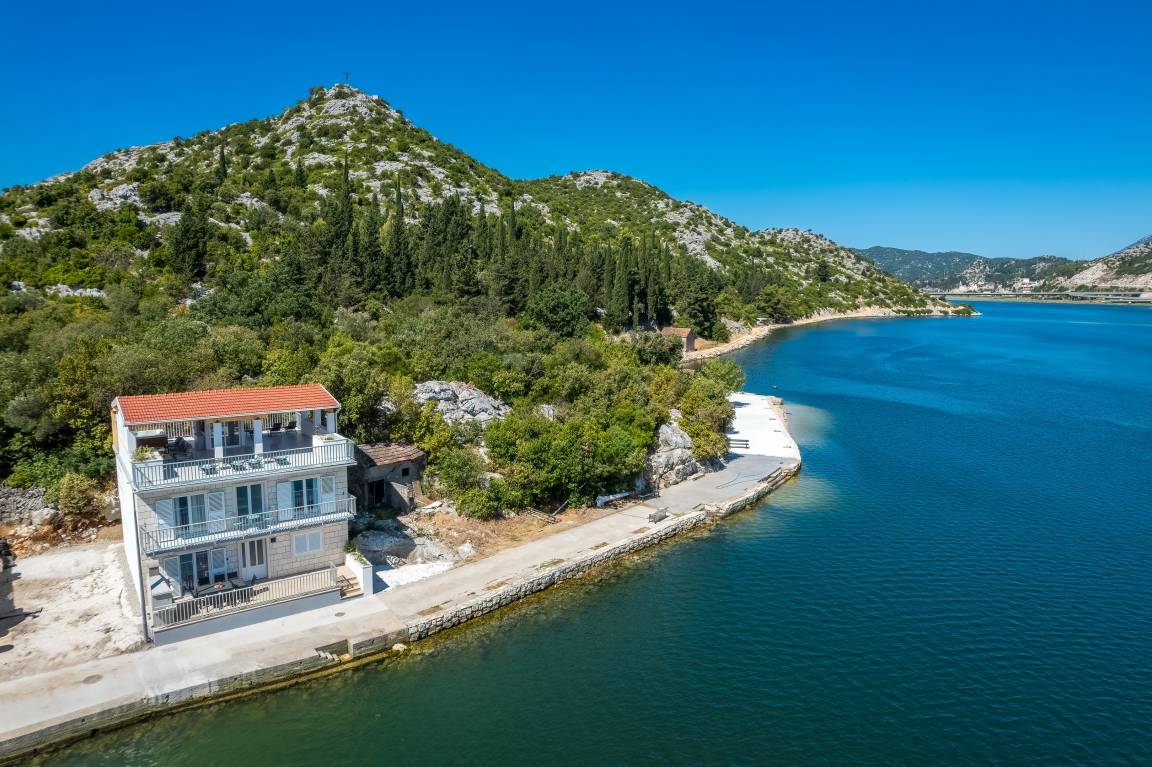150 M² Casa ∙ 4 Habitaciones ∙ 8 Huéspedes - Ploče