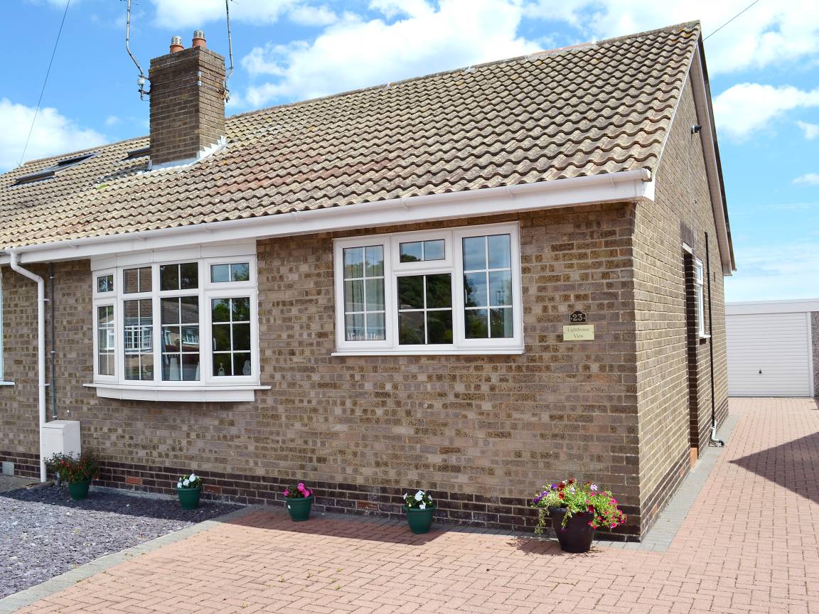 Cottage ∙ 2 Bedrooms ∙ 4 Guests - Flamborough